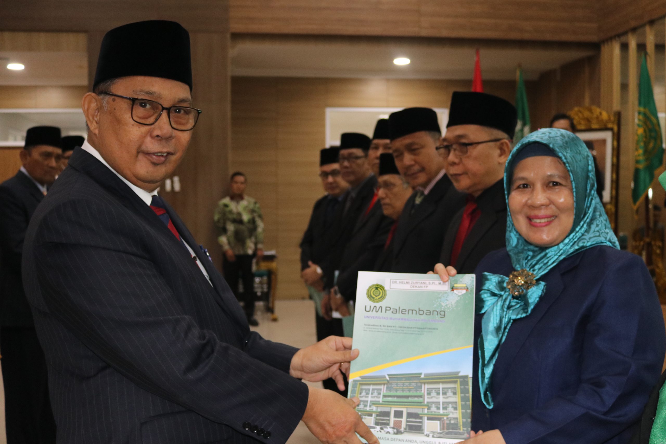 Dr. Helmi Zuryani, S.Pi., M.Si., Dilantik Menjadi Dekan Fakultas ...